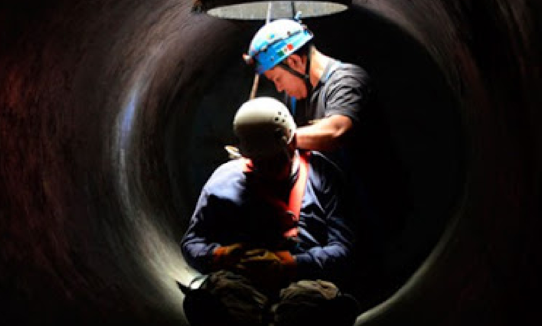 Rescate en espacios confinados - Ceformar